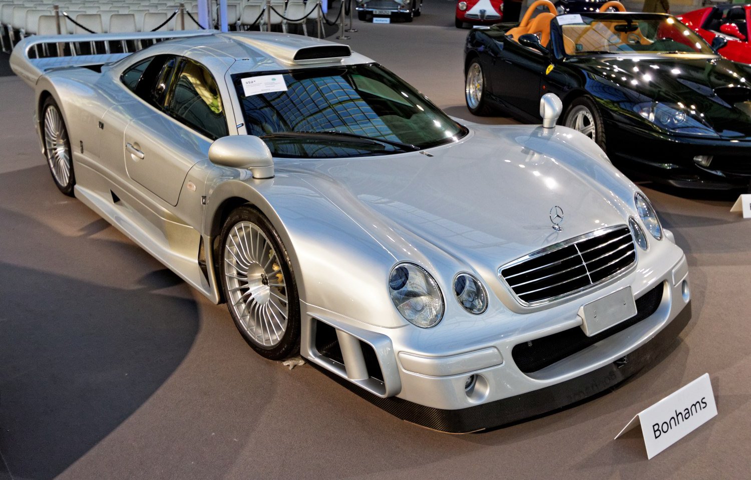 Mercedes-Benz CLK GTR technical specifications and fuel economy
